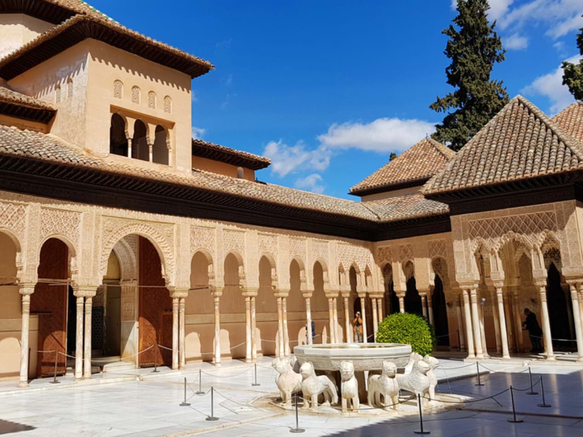Explore Alhambra with Nasrid Palaces: Expert Guided Tour in Granada ...