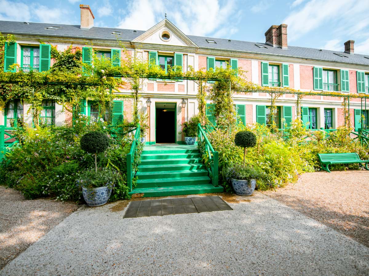 Discover Monet's Home and Gardens on a Half-Day Giverny Tour from Paris ...